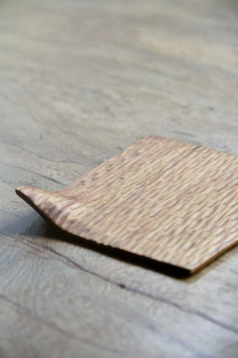 Kertas Wooden Coaster – Biru Beeru